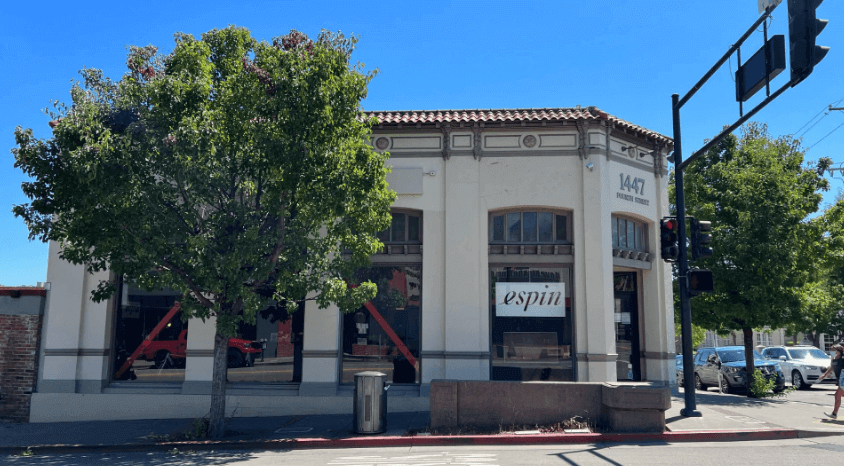Espin set up the first showroom in San Rafael
